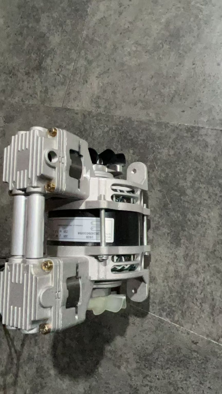 Difference Between Mechanical and General Pumps for Hydra Machine - LANGWEN